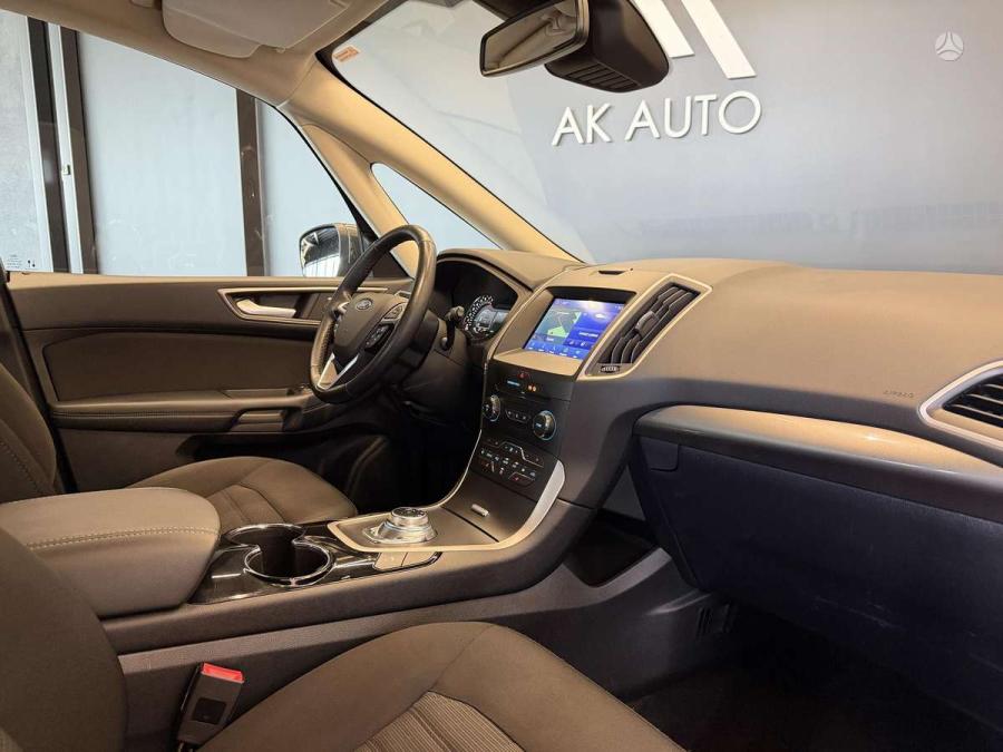 Grey Ford Galaxy 2023 in Kaunas, with an engine capacity of 2.49 L and mileage of 168 thousand km for 19990 €, photo 19 on AUTOMOTO.COM.LV