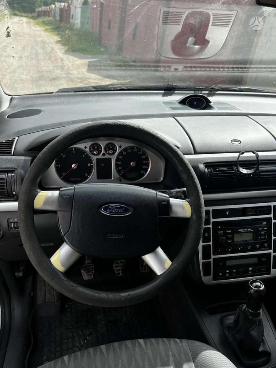 Grey Ford Galaxy 2003 in Vilnius, with an engine capacity of 1.90 L and mileage of 330 thousand km for 3000 €, photo 15 on AUTOMOTO.COM.LV
