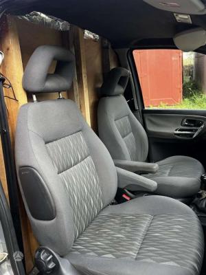 Grey Ford Galaxy 2003 in Vilnius, with an engine capacity of 1.90 L and mileage of 330 thousand km for 3000 €, photo 18 on AUTOMOTO.COM.LV