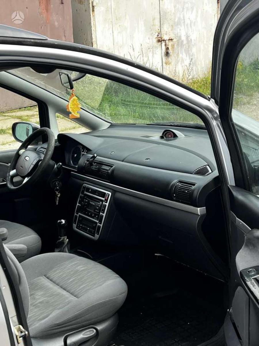 Grey Ford Galaxy 2003 in Vilnius, with an engine capacity of 1.90 L and mileage of 330 thousand km for 3000 €, photo 20 on AUTOMOTO.COM.LV