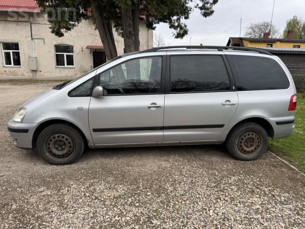 Pelēks Ford Galaxy 2005 Cēsis, ar dzinēja tilpumu 1.90 L un nobraukumu 372 tūkst. km par 1400 €, foto 2 vietnē AUTOMOTO.COM.LV