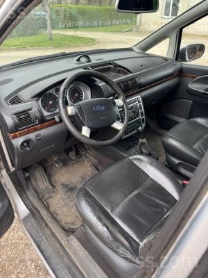 Pelēks Ford Galaxy 2005 Cēsis, ar dzinēja tilpumu 1.90 L un nobraukumu 372 tūkst. km par 1400 €, foto 10 vietnē AUTOMOTO.COM.LV