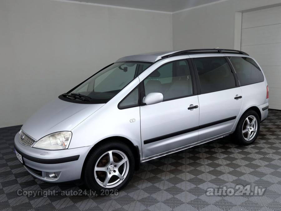 Pelēks Ford Galaxy 2005 Tallina, ar dzinēja tilpumu 2.30 L un nobraukumu 367 tūkst. km par 1599 €, foto 3 vietnē AUTOMOTO.COM.LV