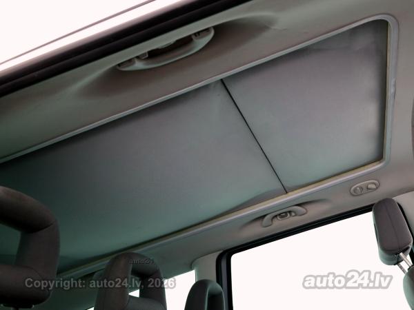 Grey Ford Galaxy 2005 in Tallinn, with an engine capacity of 2.30 L and mileage of 367 thousand km for 1599 €, photo 9 on AUTOMOTO.COM.LV