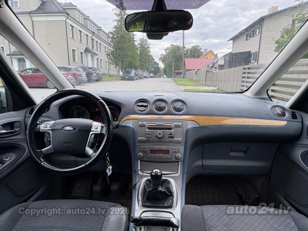 Форд Галакси 2006 в Рапла на AUTOMOTO.COM.LV Серый Форд Галакси 2006 в Рапла, объемом двигателя 2.00 л и пробегом 0 тыс. км за 1500 €, фото 10 на AUTOMOTO.COM.LV