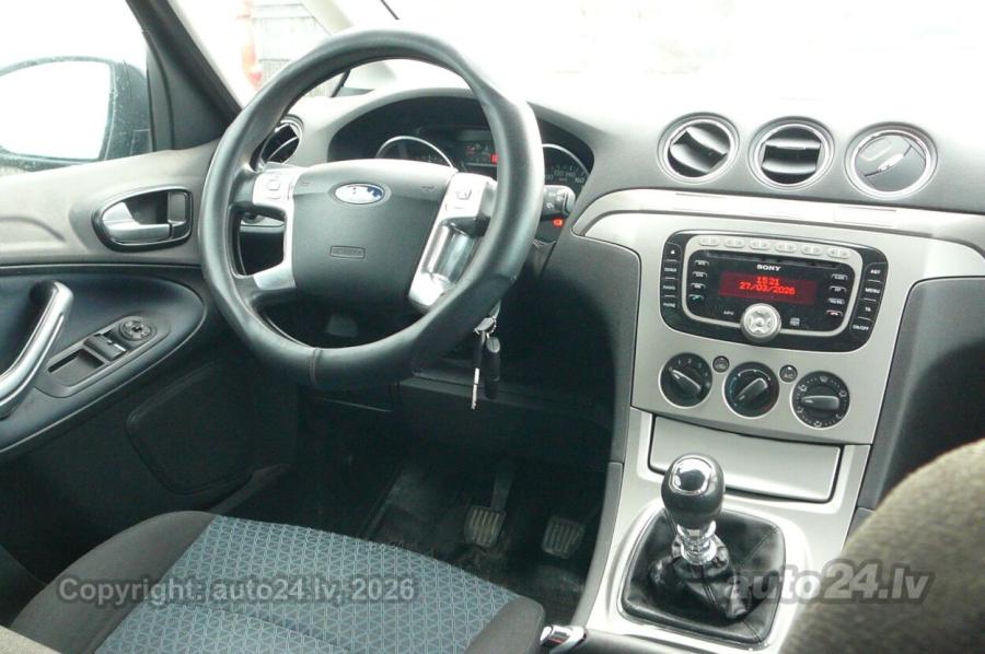Pelēks Ford Galaxy 2007 Jehvi, ar dzinēja tilpumu 2.00 L un nobraukumu 287 tūkst. km par 3900 €, foto 3 vietnē AUTOMOTO.COM.LV