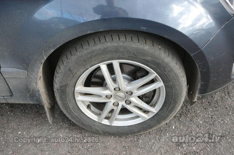 Pelēks Ford Galaxy 2007 Jehvi, ar dzinēja tilpumu 2.00 L un nobraukumu 287 tūkst. km par 3900 €, foto 5 vietnē AUTOMOTO.COM.LV