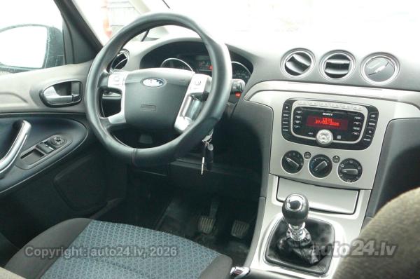 Pelēks Ford Galaxy 2007 Jehvi, ar dzinēja tilpumu 2.00 L un nobraukumu 287 tūkst. km par 3900 €, foto 3 vietnē AUTOMOTO.COM.LV
