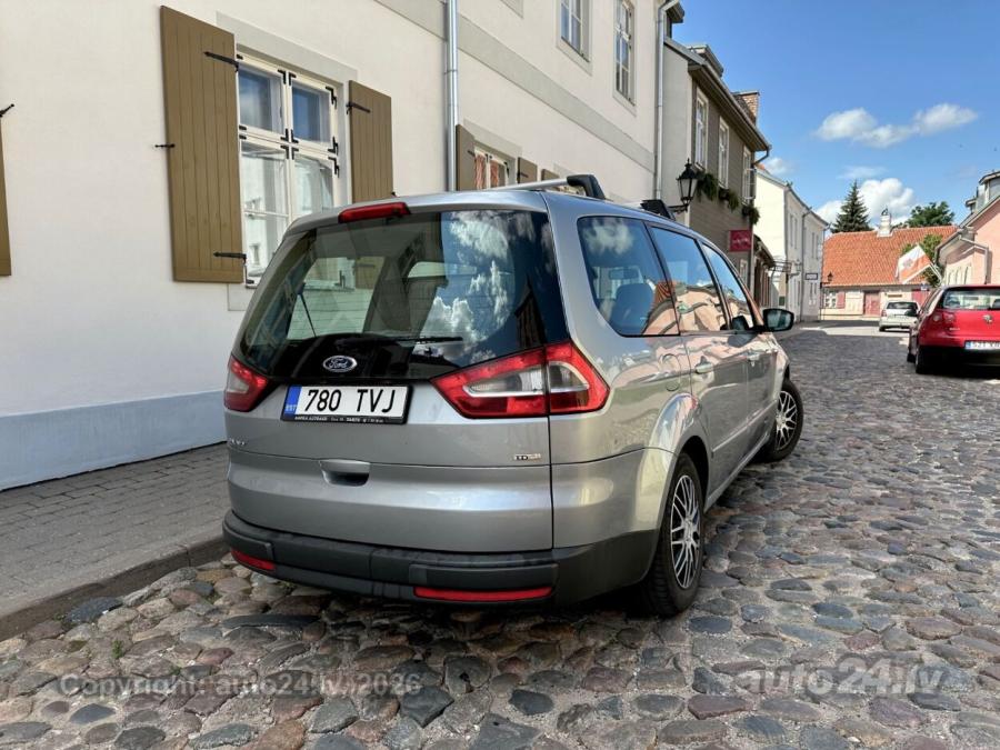 Pelēks Ford Galaxy 2007 Tartu, ar dzinēja tilpumu 2.00 L un nobraukumu 316 tūkst. km par 2999 €, foto 5 vietnē AUTOMOTO.COM.LV