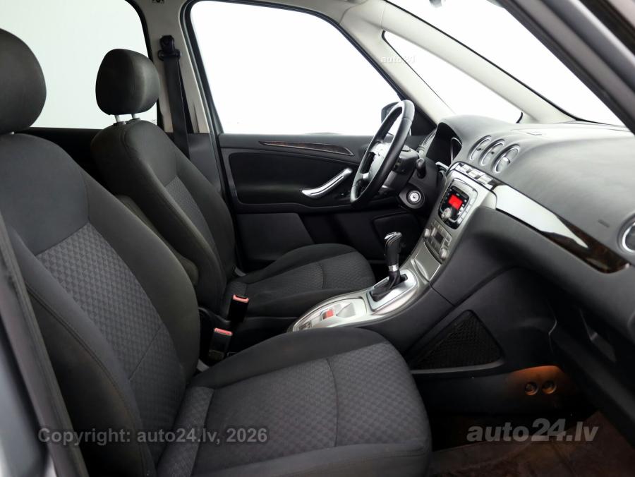 Pelēks Ford Galaxy 2007 Tallina, ar dzinēja tilpumu 2.00 L un nobraukumu 299 tūkst. km par 2499 €, foto 7 vietnē AUTOMOTO.COM.LV