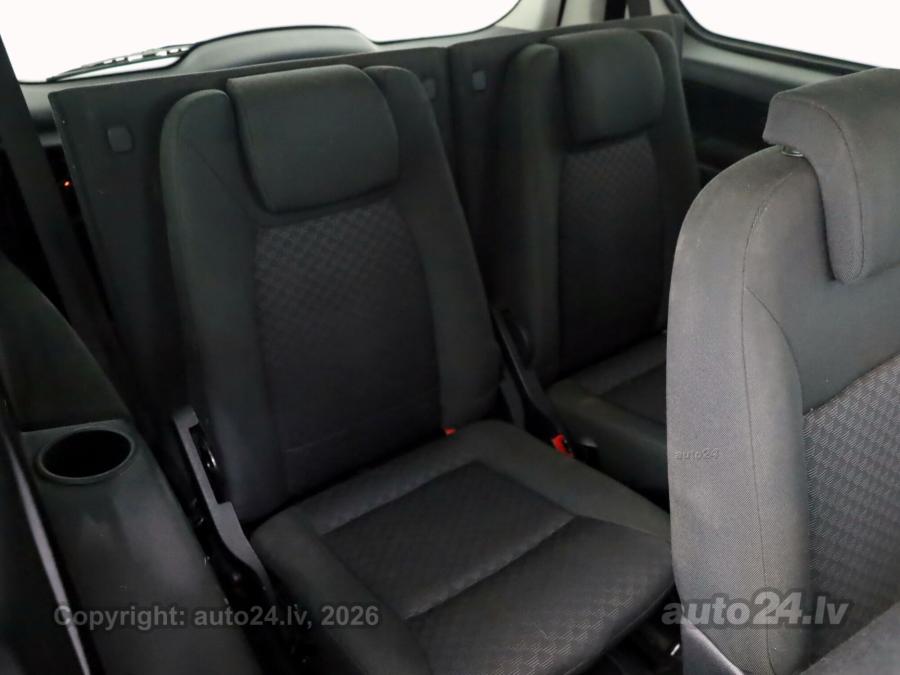 Pelēks Ford Galaxy 2007 Tallina, ar dzinēja tilpumu 2.00 L un nobraukumu 299 tūkst. km par 2499 €, foto 9 vietnē AUTOMOTO.COM.LV