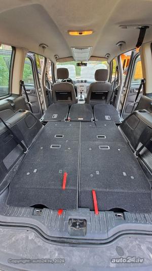 Pelēks Ford Galaxy 2007 Tartu, ar dzinēja tilpumu 2.00 L un nobraukumu 316 tūkst. km par 2799 €, foto 13 vietnē AUTOMOTO.COM.LV