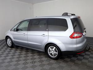 Pelēks Ford Galaxy 2007 Tallina, ar dzinēja tilpumu 2.00 L un nobraukumu 299 tūkst. km par 2099 €, foto 5 vietnē AUTOMOTO.COM.LV