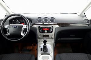 Pelēks Ford Galaxy 2007 Tallina, ar dzinēja tilpumu 2.00 L un nobraukumu 299 tūkst. km par 2099 €, foto 6 vietnē AUTOMOTO.COM.LV