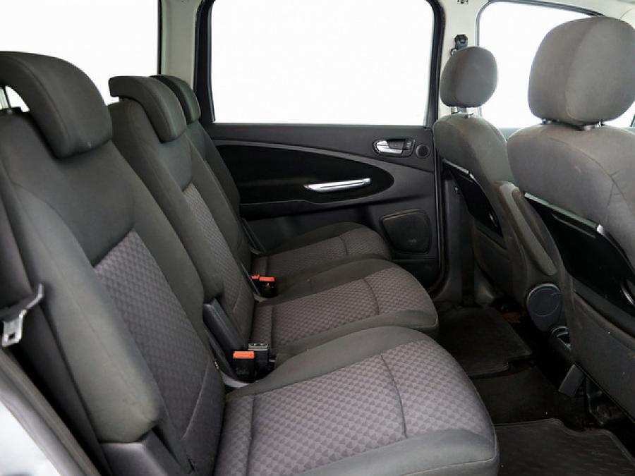 Pelēks Ford Galaxy 2007 Tallina, ar dzinēja tilpumu 2.00 L un nobraukumu 299 tūkst. km par 2099 €, foto 8 vietnē AUTOMOTO.COM.LV