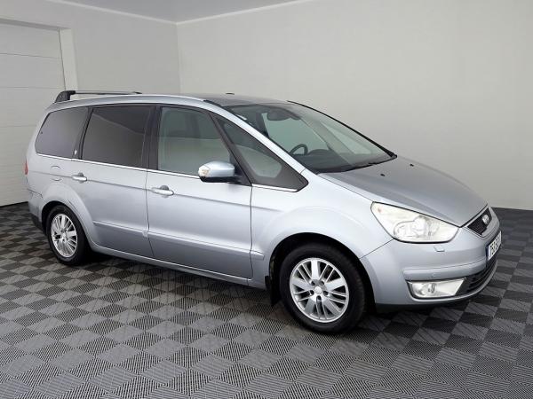 Pelēks Ford Galaxy 2007 Tallina, ar dzinēja tilpumu 2.00 L un nobraukumu 299 tūkst. km par 2099 €, foto 9 vietnē AUTOMOTO.COM.LV
