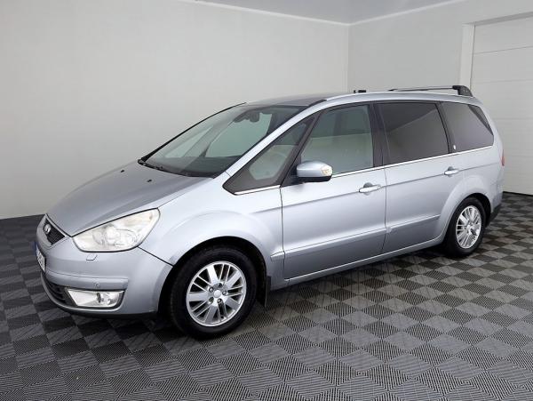 Pelēks Ford Galaxy 2007 Tallina, ar dzinēja tilpumu 2.00 L un nobraukumu 299 tūkst. km par 2099 €, foto 10 vietnē AUTOMOTO.COM.LV