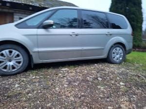 Grey Ford Galaxy 2008 in Kardla, with an engine capacity of 1.80 L and mileage of 286 thousand km for 1800 €, photo 3 on AUTOMOTO.COM.LV