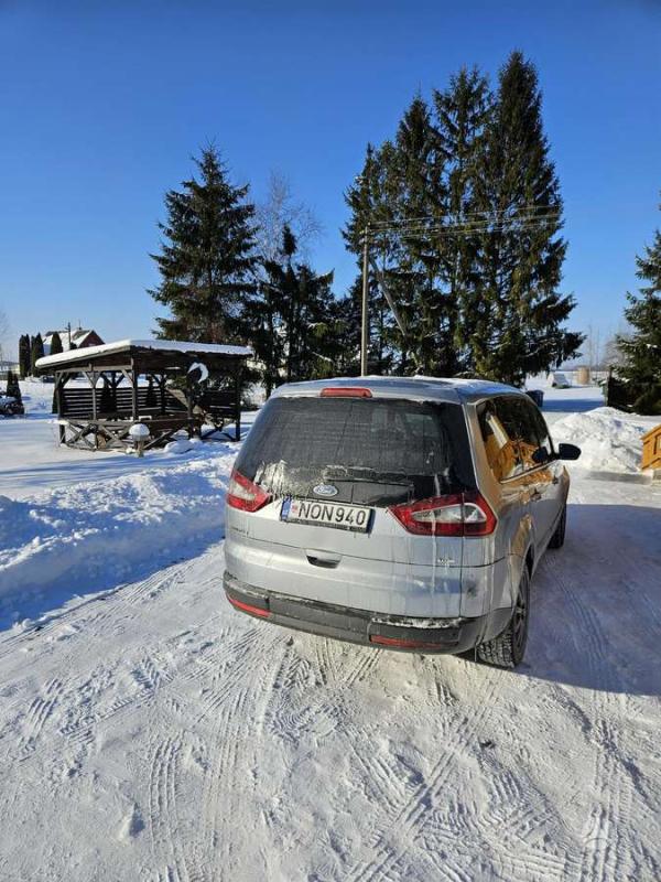 Grey Ford Galaxy 2008 in Vilnius, with an engine capacity of 1.75 L and mileage of 299 thousand km for 2700 €, photo 5 on AUTOMOTO.COM.LV
