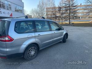 Grey Ford Galaxy 2008 in Tartu, with an engine capacity of 2.00 L and mileage of 316 thousand km for 2500 €, photo 4 on AUTOMOTO.COM.LV
