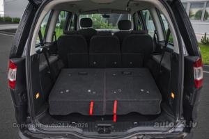 Pelēks Ford Galaxy 2008 Tallina, ar dzinēja tilpumu 2.00 L un nobraukumu 0 tūkst. km par 2599 €, foto 4 vietnē AUTOMOTO.COM.LV