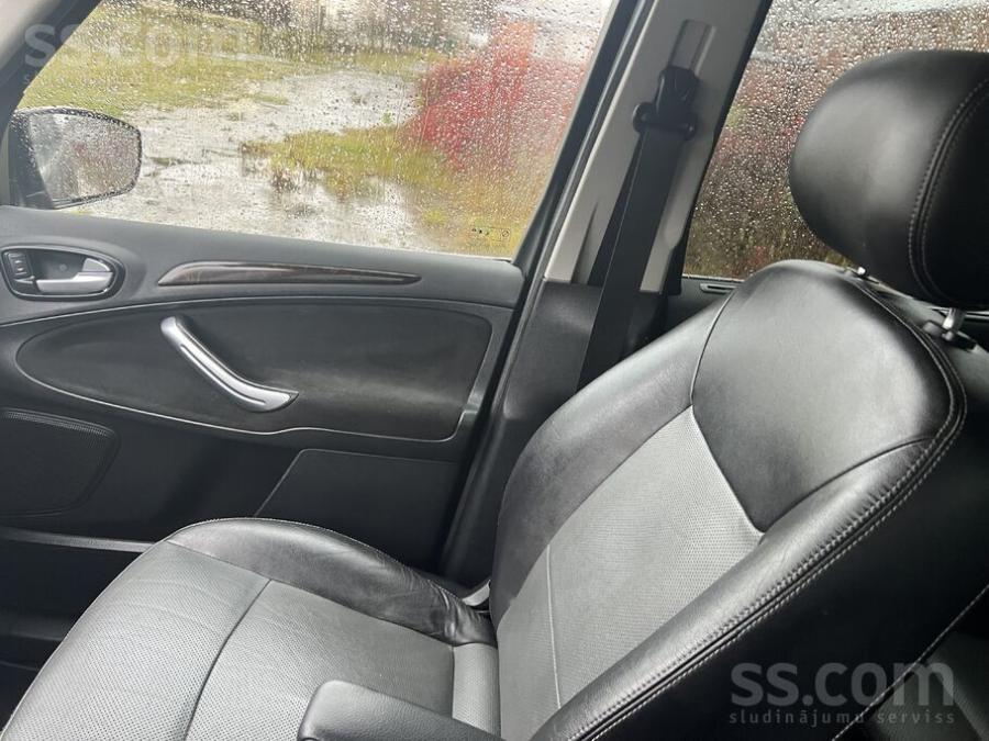 Pelēks Ford Galaxy 2009 Cēsis, ar dzinēja tilpumu 2.00 L un nobraukumu 350 tūkst. km par 3700 €, foto 10 vietnē AUTOMOTO.COM.LV