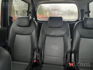 Pelēks Ford Galaxy 2009 Cēsis, ar dzinēja tilpumu 2.00 L un nobraukumu 350 tūkst. km par 3700 €, foto 11 vietnē AUTOMOTO.COM.LV