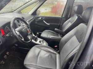 Pelēks Ford Galaxy 2009 Cēsis, ar dzinēja tilpumu 2.00 L un nobraukumu 350 tūkst. km par 3700 €, foto 12 vietnē AUTOMOTO.COM.LV