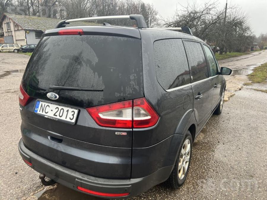 Pelēks Ford Galaxy 2009 Cēsis, ar dzinēja tilpumu 2.00 L un nobraukumu 350 tūkst. km par 3700 €, foto 25 vietnē AUTOMOTO.COM.LV