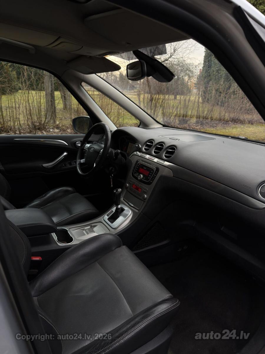 Grey Ford Galaxy 2009 in Tartu, with an engine capacity of 2.00 L and mileage of 398 thousand km for 2499 €, photo 9 on AUTOMOTO.COM.LV