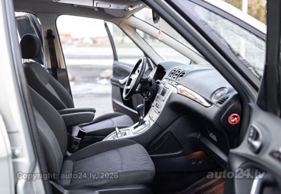 Pelēks Ford Galaxy 2009 Tallina, ar dzinēja tilpumu 2.00 L un nobraukumu 340 tūkst. km par 3999 €, foto 8 vietnē AUTOMOTO.COM.LV
