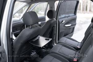 Pelēks Ford Galaxy 2009 Tallina, ar dzinēja tilpumu 2.00 L un nobraukumu 340 tūkst. km par 3999 €, foto 13 vietnē AUTOMOTO.COM.LV