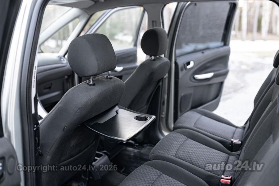 Pelēks Ford Galaxy 2009 Tallina, ar dzinēja tilpumu 2.00 L un nobraukumu 340 tūkst. km par 3999 €, foto 13 vietnē AUTOMOTO.COM.LV