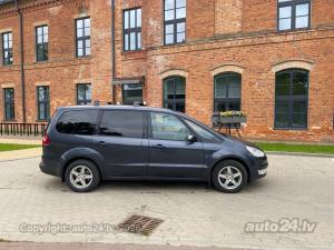Grey Ford Galaxy 2009 in Riga, with an engine capacity of 2.00 L and mileage of 290 thousand km for 4100 €, photo  on AUTOMOTO.COM.LV