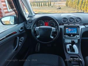 Pelēks Ford Galaxy 2010 Paide, ar dzinēja tilpumu 2.00 L un nobraukumu 294 tūkst. km par 4490 €, foto 10 vietnē AUTOMOTO.COM.LV