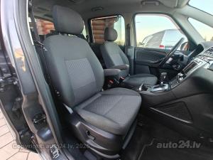 Pelēks Ford Galaxy 2010 Paide, ar dzinēja tilpumu 2.00 L un nobraukumu 294 tūkst. km par 4490 €, foto 14 vietnē AUTOMOTO.COM.LV
