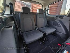 Pelēks Ford Galaxy 2010 Paide, ar dzinēja tilpumu 2.00 L un nobraukumu 294 tūkst. km par 4490 €, foto 17 vietnē AUTOMOTO.COM.LV