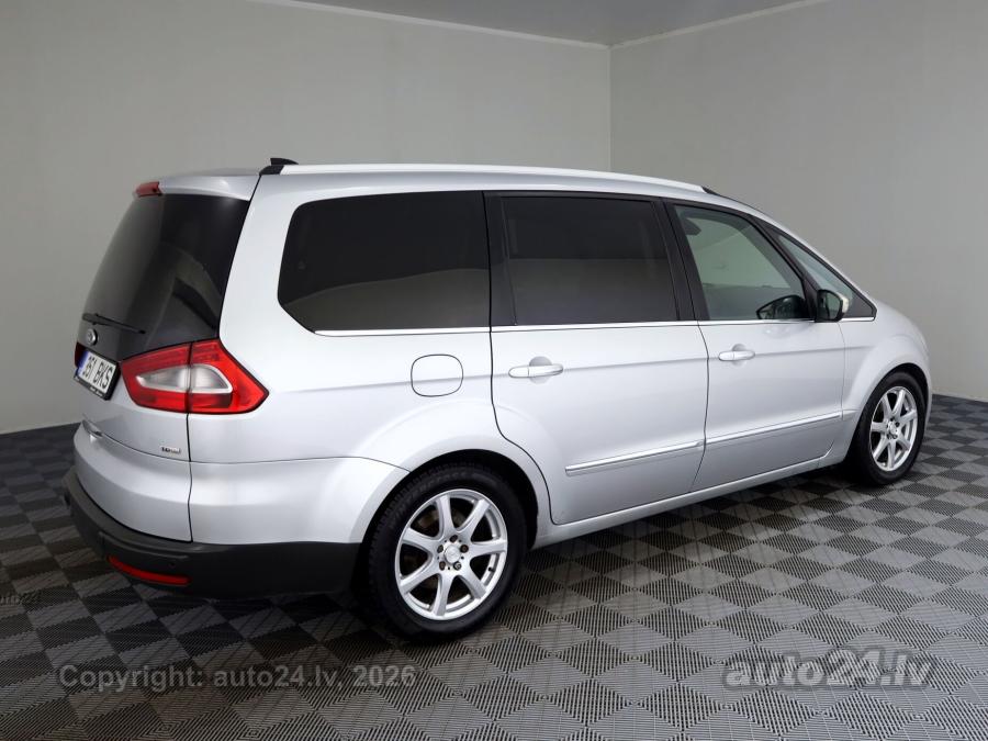 Grey Ford Galaxy 2010 in Tallinn, with an engine capacity of 2.00 L and mileage of 338 thousand km for 1999 €, photo 4 on AUTOMOTO.COM.LV
