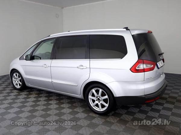 Grey Ford Galaxy 2010 in Tallinn, with an engine capacity of 2.00 L and mileage of 338 thousand km for 1999 €, photo 4 on AUTOMOTO.COM.LV