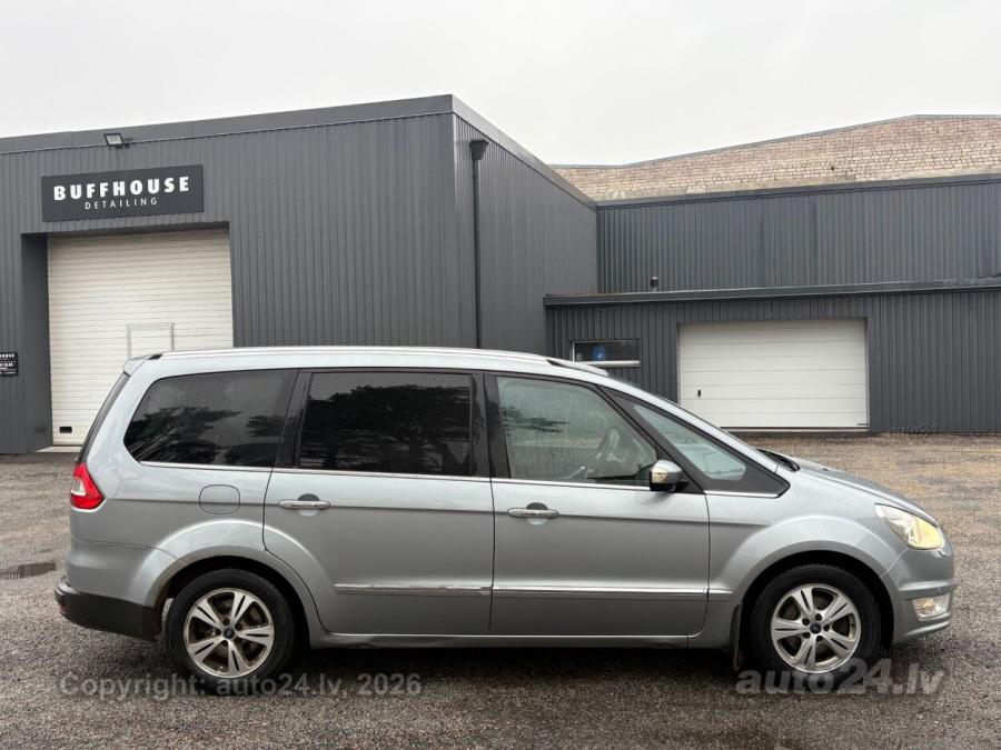 Pelēks Ford Galaxy 2011 Rapla, ar dzinēja tilpumu 2.00 L un nobraukumu 412 tūkst. km par 1600 €, foto 5 vietnē AUTOMOTO.COM.LV