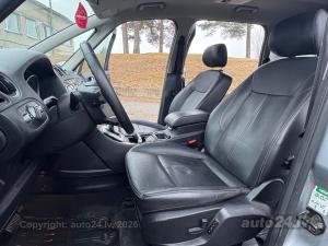 Pelēks Ford Galaxy 2011 Rapla, ar dzinēja tilpumu 2.00 L un nobraukumu 412 tūkst. km par 1600 €, foto 9 vietnē AUTOMOTO.COM.LV