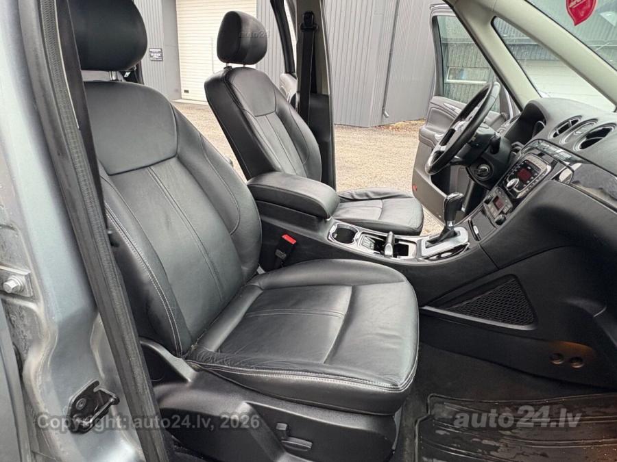 Pelēks Ford Galaxy 2011 Rapla, ar dzinēja tilpumu 2.00 L un nobraukumu 412 tūkst. km par 1600 €, foto 11 vietnē AUTOMOTO.COM.LV