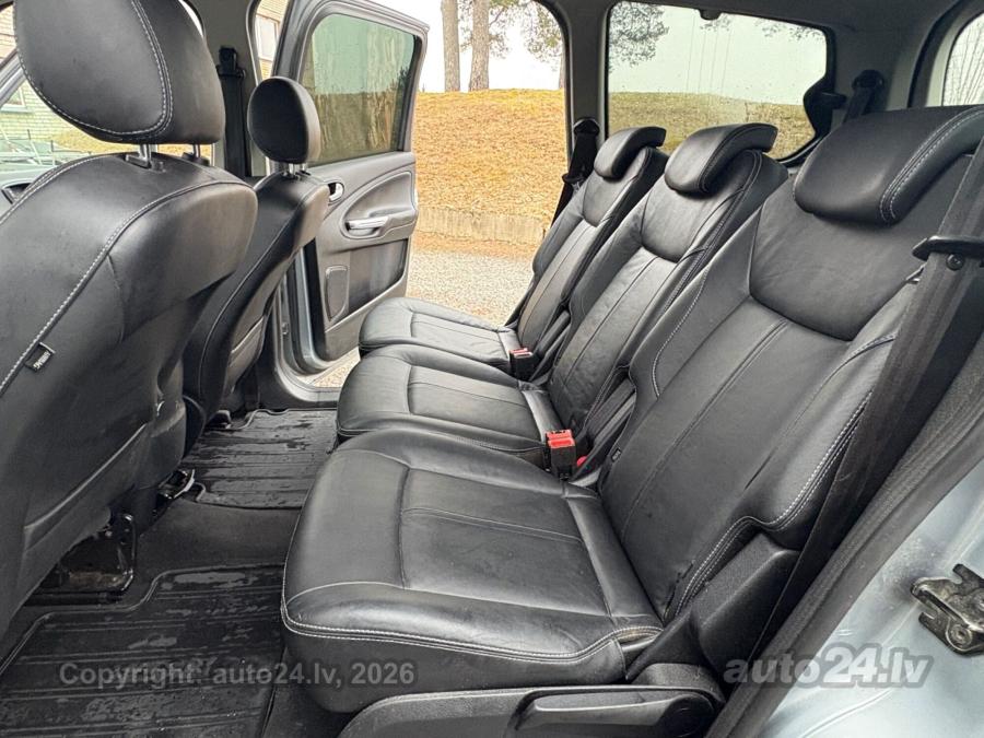 Pelēks Ford Galaxy 2011 Rapla, ar dzinēja tilpumu 2.00 L un nobraukumu 412 tūkst. km par 1200 €, foto 11 vietnē AUTOMOTO.COM.LV