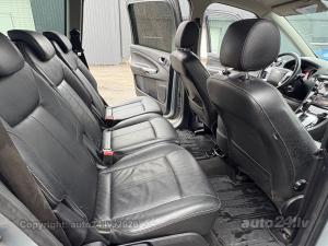 Pelēks Ford Galaxy 2011 Rapla, ar dzinēja tilpumu 2.00 L un nobraukumu 412 tūkst. km par 1200 €, foto 14 vietnē AUTOMOTO.COM.LV
