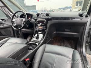 Pelēks Ford Galaxy 2011 Rapla, ar dzinēja tilpumu 2.00 L un nobraukumu 412 tūkst. km par 1200 €, foto 15 vietnē AUTOMOTO.COM.LV