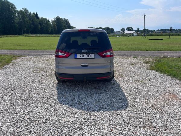 Grey Ford Galaxy 2011 in Tallinn, with an engine capacity of 2.00 L and mileage of 145 thousand km for 7700 €, photo 5 on AUTOMOTO.COM.LV