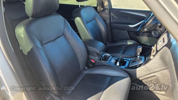 Grey Ford Galaxy 2011 in Valga, with an engine capacity of 2.00 L and mileage of 240 thousand km for 6490 €, photo 11 on AUTOMOTO.COM.LV