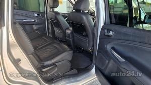 Grey Ford Galaxy 2011 in Valga, with an engine capacity of 2.00 L and mileage of 240 thousand km for 6490 €, photo 13 on AUTOMOTO.COM.LV