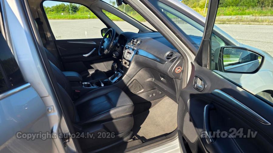 Grey Ford Galaxy 2011 in Valga, with an engine capacity of 2.00 L and mileage of 240 thousand km for 6490 €, photo 17 on AUTOMOTO.COM.LV