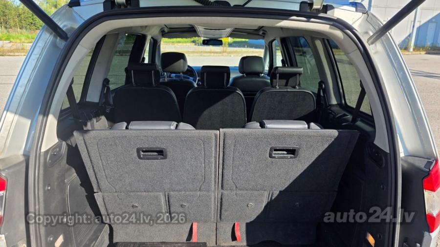 Grey Ford Galaxy 2011 in Valga, with an engine capacity of 2.00 L and mileage of 240 thousand km for 6490 €, photo 20 on AUTOMOTO.COM.LV